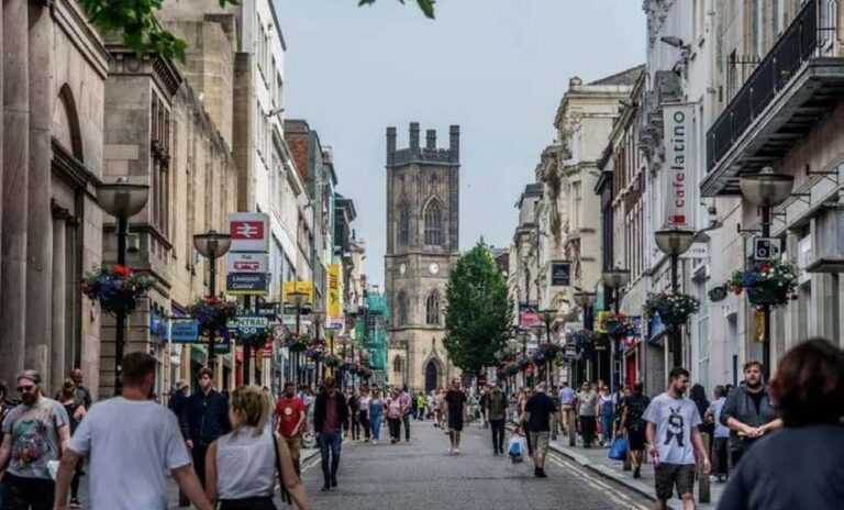 Rooms and Suites at the Halyard, Liverpool